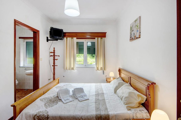 20 M² Quarto Particular ∙ 1 Quarto ∙ 2 Hóspedes - Castro Daire