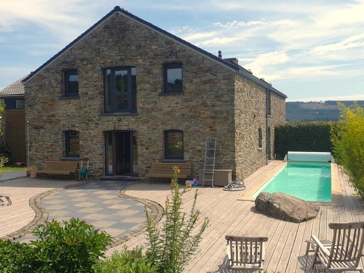 340 M² Maison De Vacances ∙ 5 Chambres ∙ 9 Personnes - Stoumont