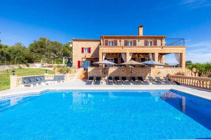 305 M² Villa ∙ 6 Bedrooms ∙ 12 Guests - Manacor