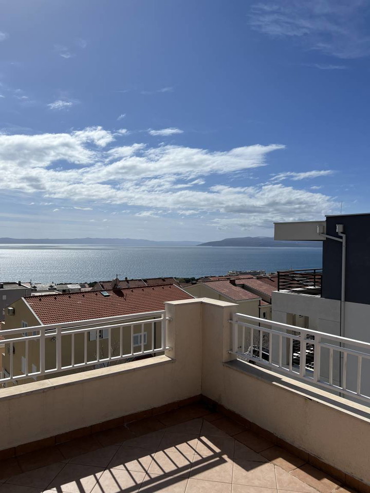 120 M² Apartment ∙ 3 Bedrooms ∙ 8 Guests - Makarska