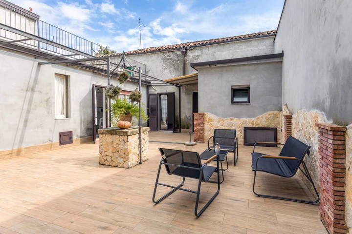 100 M² Apartment ∙ 2 Bedrooms ∙ 5 Guests - Milo