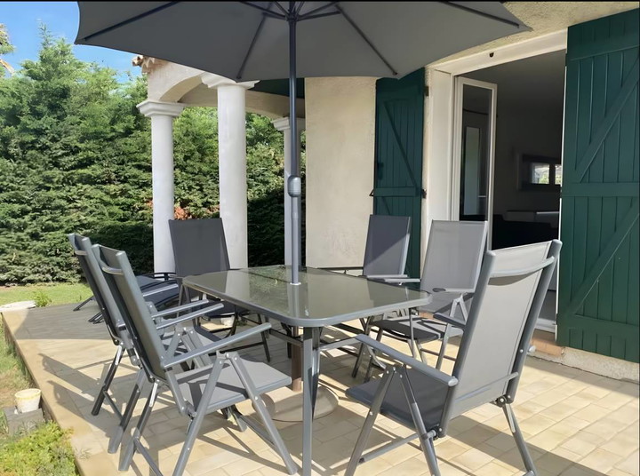 130 M² Maison De Vacances ∙ 3 Chambres ∙ 6 Personnes - Sérignan