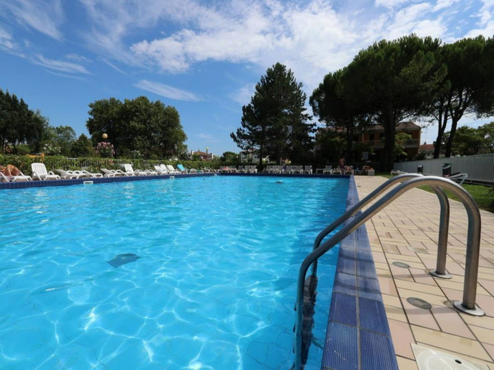 70 M² Villa ∙ 4 Bedrooms ∙ 8 Guests - Bibione