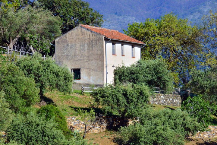 90 M² Longère ∙ 3 Chambres ∙ 6 Personnes - Sapri