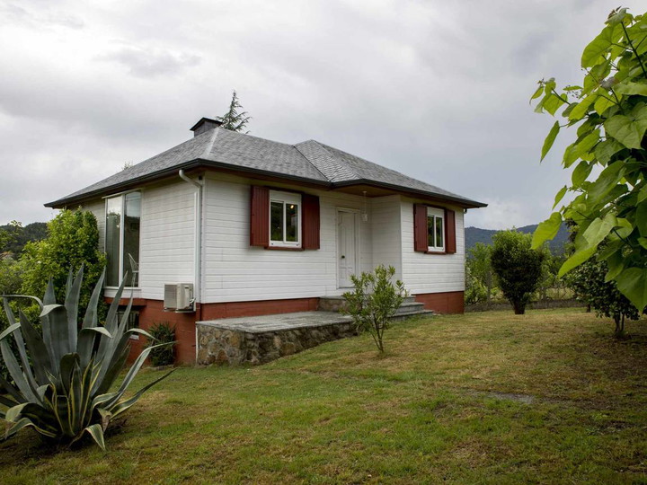 80 M² House ∙ 3 Bedrooms ∙ 6 Guests - Ourense