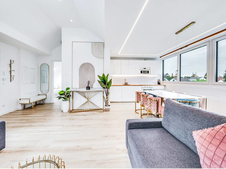 80 M² Ferienwohnung ∙ 2 Schlafzimmer ∙ 10 Gäste - München
