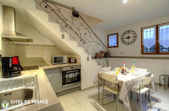 60 M² Gîte ∙ 2 Slaapkamers ∙ 4 Gasten - Corsica