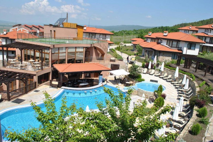 65 M² Apartamento ∙ 1 Habitación ∙ 4 Huéspedes - Bulgaria