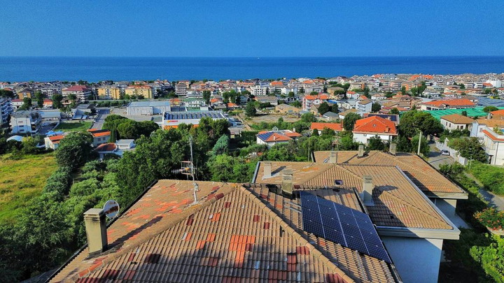 250 M² Villa ∙ 4 Bedrooms ∙ 10 Guests - Pescara