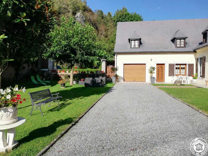 69 M² Gîte ∙ 2 Bedrooms ∙ 5 Guests - Lourdes
