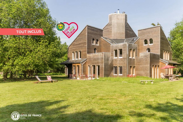 300 M² Gîte ∙ 5 Bedrooms ∙ 15 Guests - Normandy