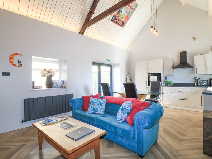 Cottage ∙ 2 Bedrooms ∙ 4 Guests - Malmesbury