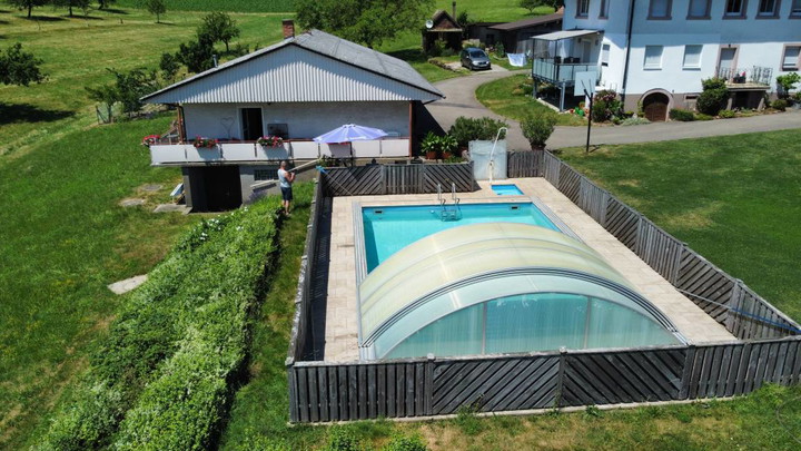 74 M² Ferienwohnung ∙ 1 Schlafzimmer ∙ 4 Gäste - Herbolzheim