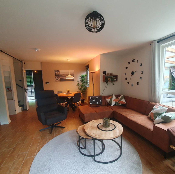 Huis ∙ 2 Slaapkamers ∙ 6 Gasten - Beuningen