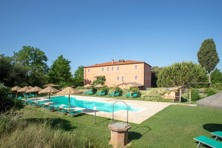 85 M² Appartamento Vacanza ∙ 2 Camere Da Letto ∙ 6 Ospiti - Cecina