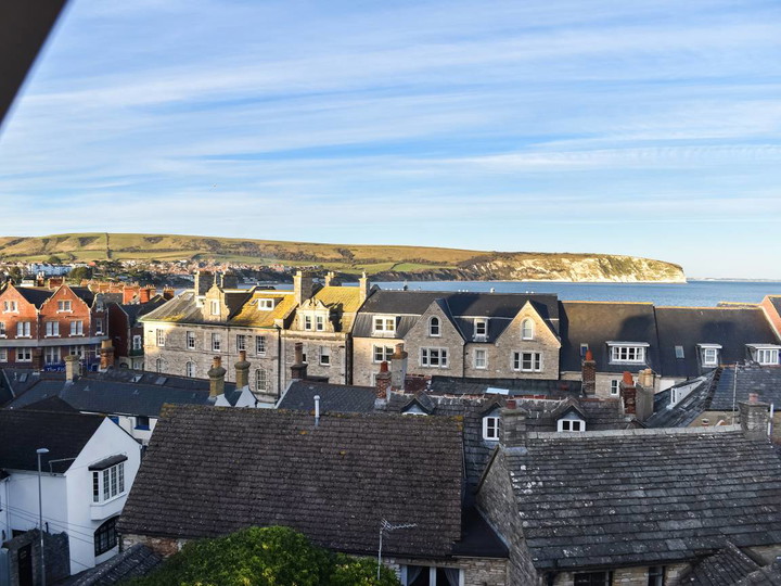 Cottage ∙ 6 Bedrooms ∙ 12 Guests - Swanage