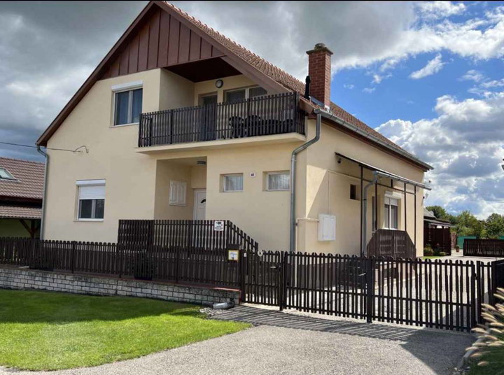 60 M² Appartement ∙ 2 Chambres ∙ 4 Personnes - Balatonmáriafürdő