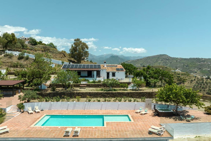 180 M² Maison De Campagne ∙ 7 Chambres ∙ 20 Personnes - Andalousie