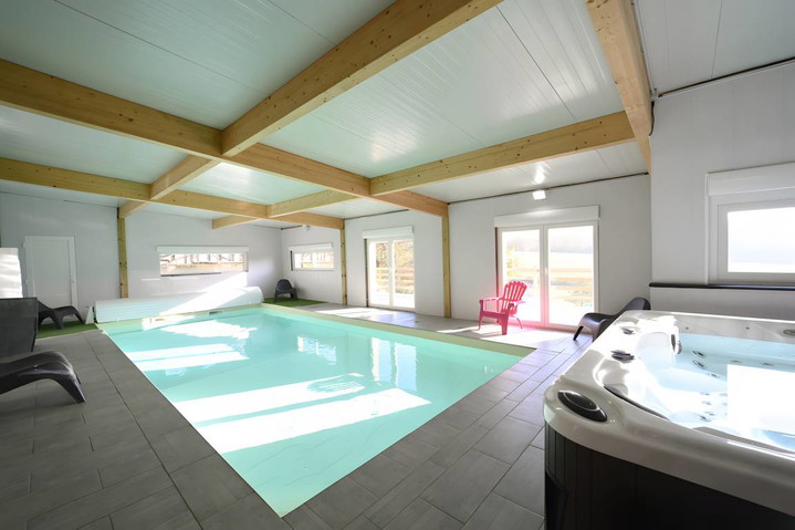 400 M² Cottage ∙ 6 Bedrooms ∙ 15 Guests - Ardennes