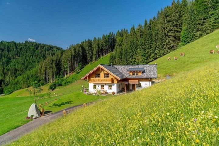 85 M² Ferienwohnung ∙ 2 Schlafzimmer ∙ 4 Gäste - Hallstatt