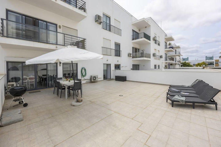 125 M² Apartamento ∙ 3 Quartos ∙ 6 Hóspedes - Lagos
