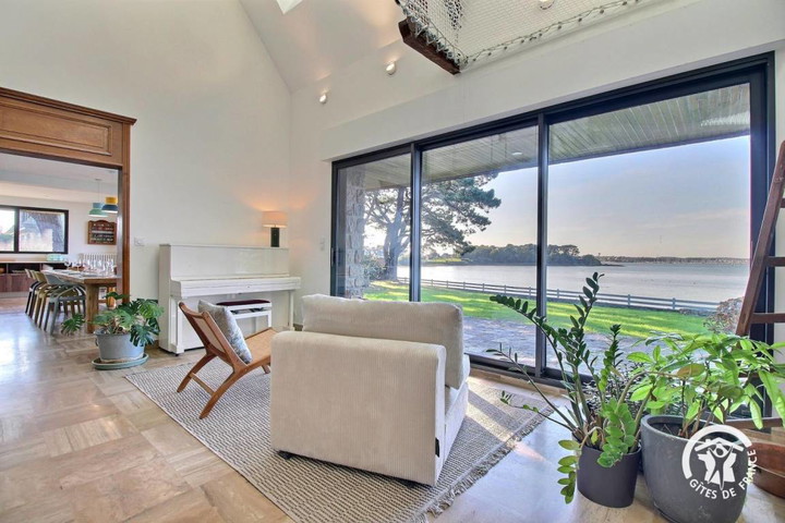 420 M² Gîte ∙ 6 Chambres ∙ 14 Personnes - Lorient