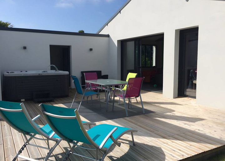 100 M² Huis ∙ 2 Slaapkamers ∙ 4 Gasten - Louannec