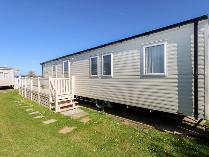 Cottage ∙ 3 Bedrooms ∙ 6 Guests - Selsey