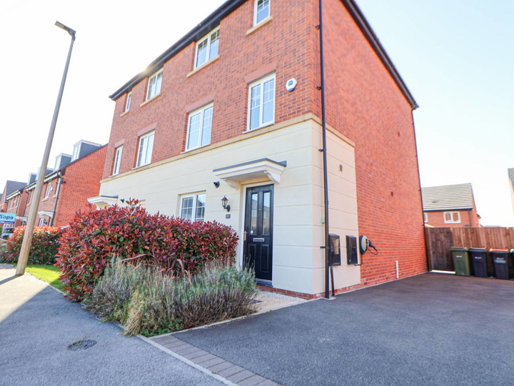 Cottage ∙ 4 Bedrooms ∙ 8 Guests - Cheshire