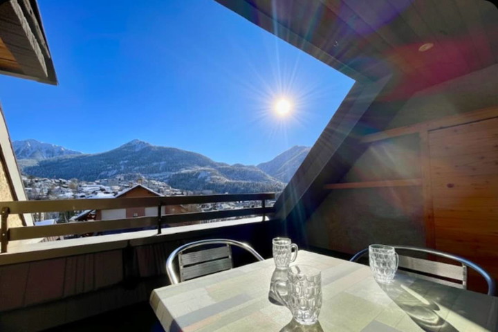 29 M² Studio Flat ∙ 2 Guests - Briançon
