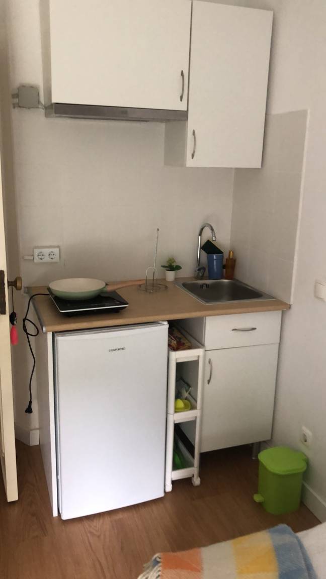 15 M² Quarto Particular ∙ 1 Quarto ∙ 1 Hóspede - Oeiras