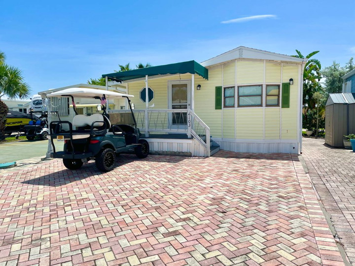 Ferienhaus ∙ 2 Schlafzimmer ∙ 4 Gäste - Jensen Beach, FL