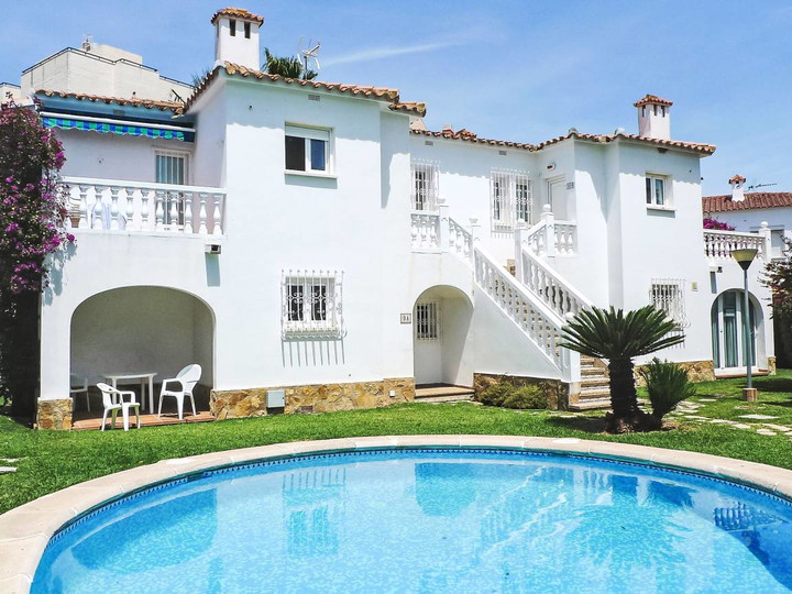 65 M² Apartment ∙ 2 Bedrooms ∙ 4 Guests - Oliva