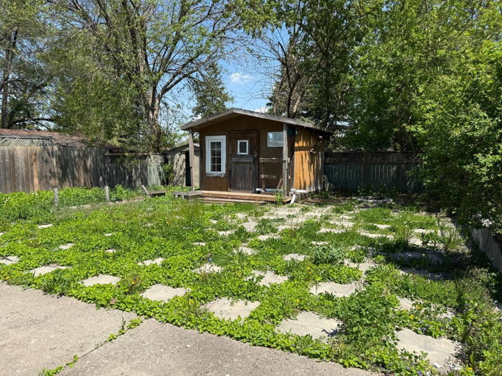 House ∙ 3 Bedrooms ∙ 8 Guests - Ontario
