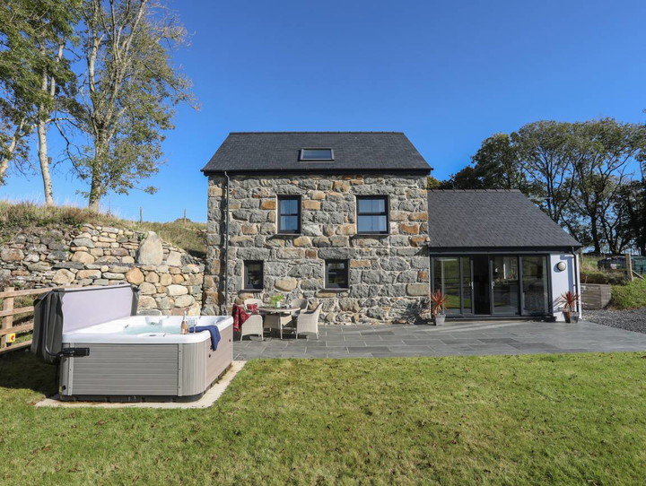 Cottage ∙ 2 Bedrooms ∙ 4 Guests - Llŷn Peninsula