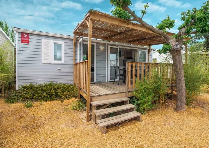 21 M² Mobil-home ∙ 2 Chambres ∙ 6 Personnes - Ambon