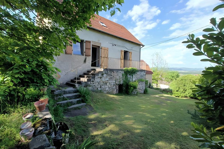 73 M² Casa Rural ∙ 2 Habitaciones ∙ 6 Huéspedes - Turenne