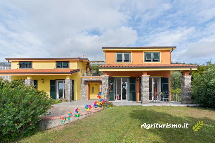 60 M² Private Room ∙ 1 Bedroom ∙ 5 Guests - Diano Marina