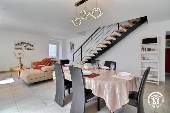105 M² Gîte ∙ 3 Bedrooms ∙ 6 Guests - Le Verger