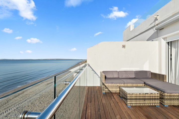160 M² House ∙ 3 Bedrooms ∙ 7 Guests - La Marina