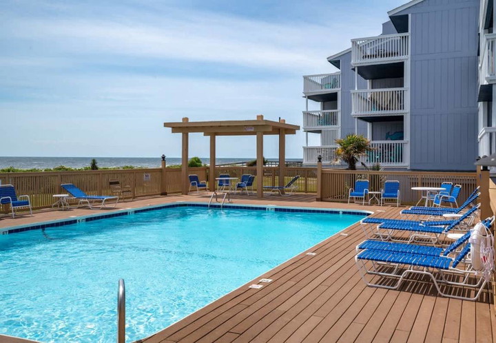 89 M² House ∙ 2 Bedrooms ∙ 6 Guests - Carolina Beach, NC
