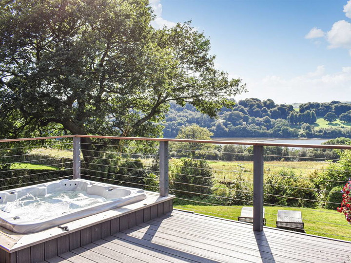 Cottage ∙ 5 Bedrooms ∙ 10 Guests - Leek