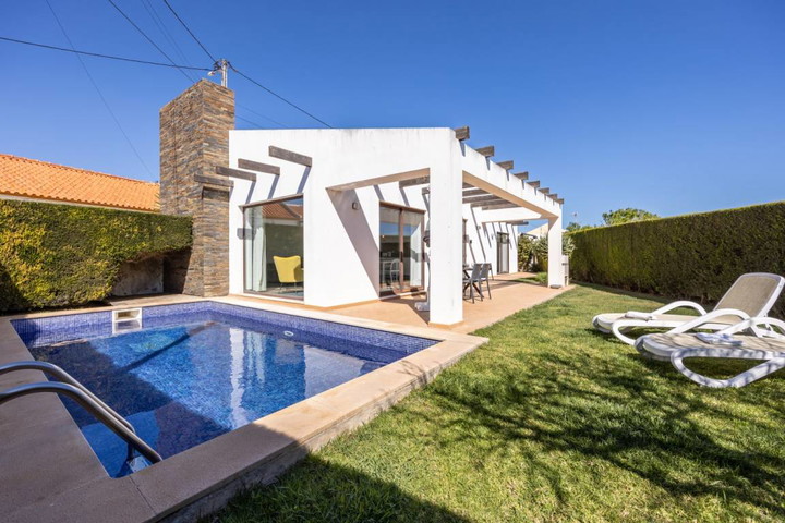 100 M² Villa ∙ 2 Bedrooms ∙ 5 Guests - Sagres