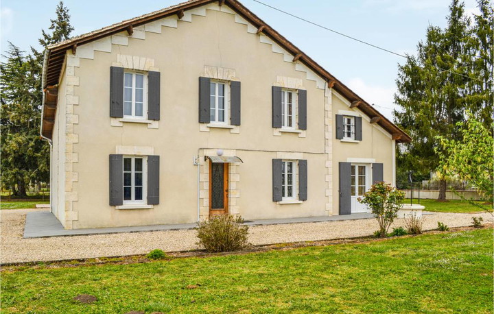 150 M² Maison De Vacances ∙ 7 Chambres ∙ 11 Personnes - Libourne