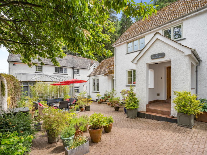 Cottage ∙ 4 Bedrooms ∙ 8 Guests - Abergavenny