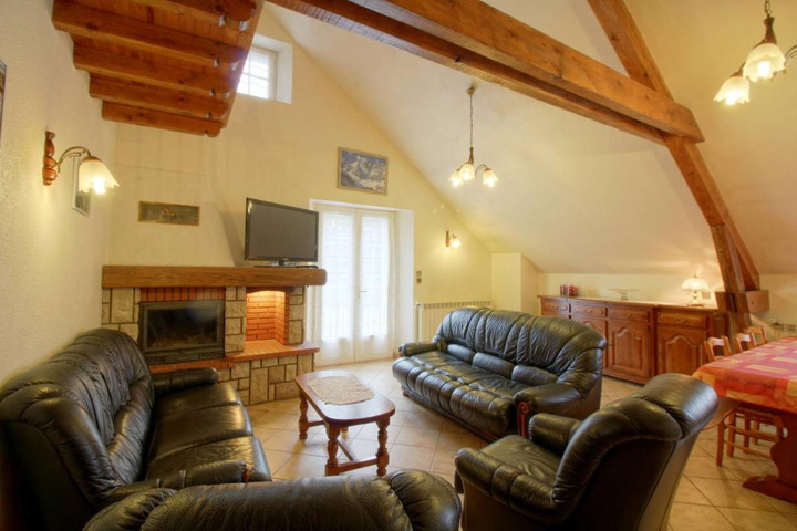 137 M² Gîte ∙ 4 Bedrooms ∙ 8 Guests - Lourdes