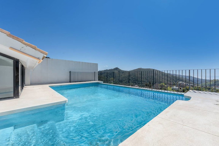 110 M² Apartment ∙ 3 Bedrooms ∙ 6 Guests - Monda