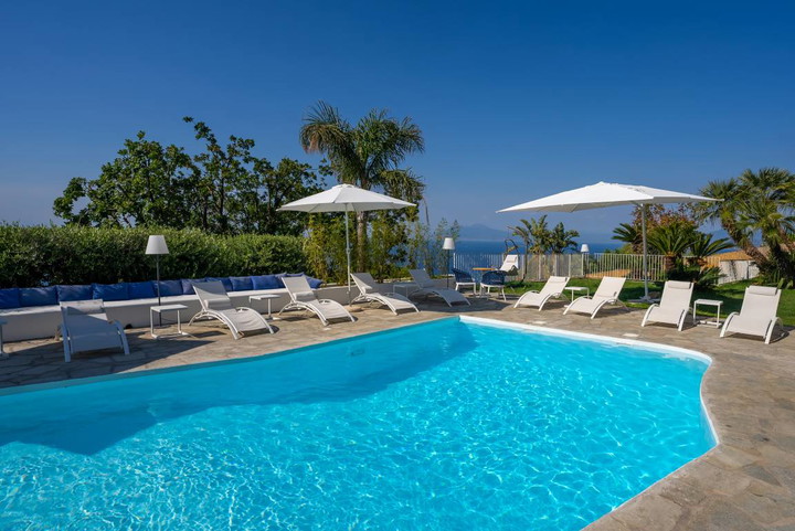 1000 M² Villa ∙ 4 Bedrooms ∙ 12 Guests - Anacapri