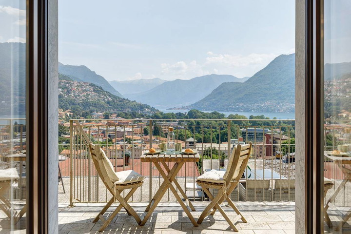 172 M² House ∙ 5 Bedrooms ∙ 10 Guests - Cernobbio