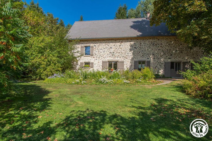 140 M² Gîte ∙ 3 Chambres ∙ 6 Personnes - La Bourboule